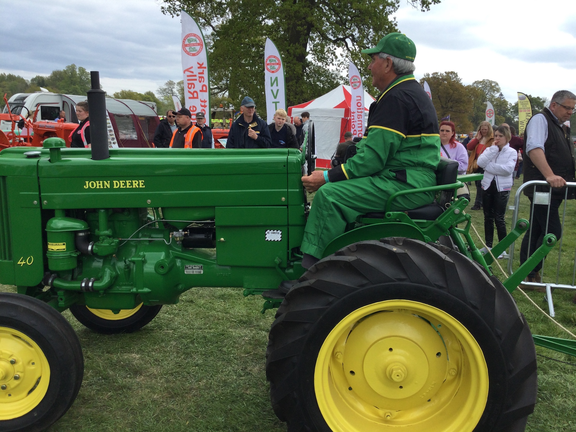 Stradsett Park Vintage Rally 2022 – The Vale of Belvoir Machinery Group